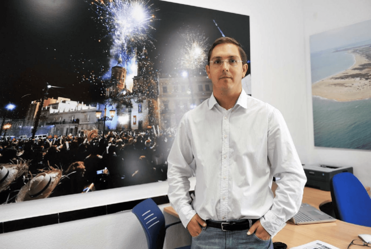 Héctor Bouzo – Asociación/Colegio Nacional de Ingenieros ICAI